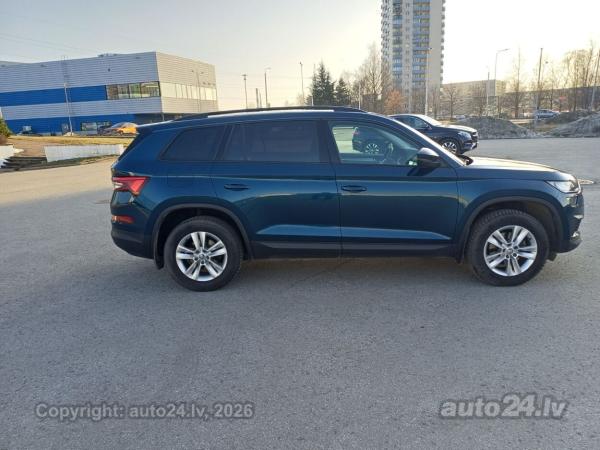 Blue Skoda Kodiaq 2023 in Tallinn, with an engine capacity of 1.50 L and mileage of 82 thousand km for 28900 €, photo 5 on AUTOMOTO.COM.LV
