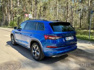 Синий Шкода Kodiaq 2023 в Валмиера, объемом двигателя 1.50 л и пробегом 37 тыс. км за 32500 €, фото 3 на AUTOMOTO.COM.LV