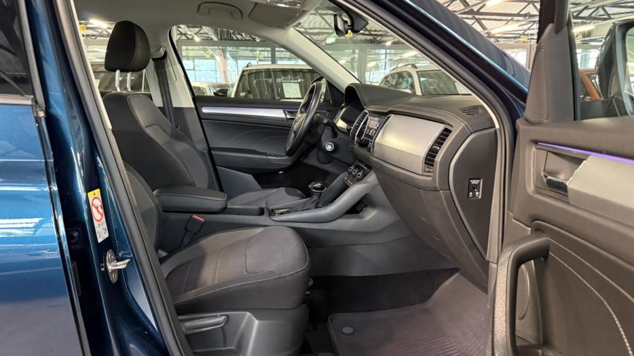 Blue Skoda Kodiaq 2023 in Riga, with an engine capacity of 2.00 L and mileage of 62 thousand km for 2790000 €, photo 15 on AUTOMOTO.COM.LV