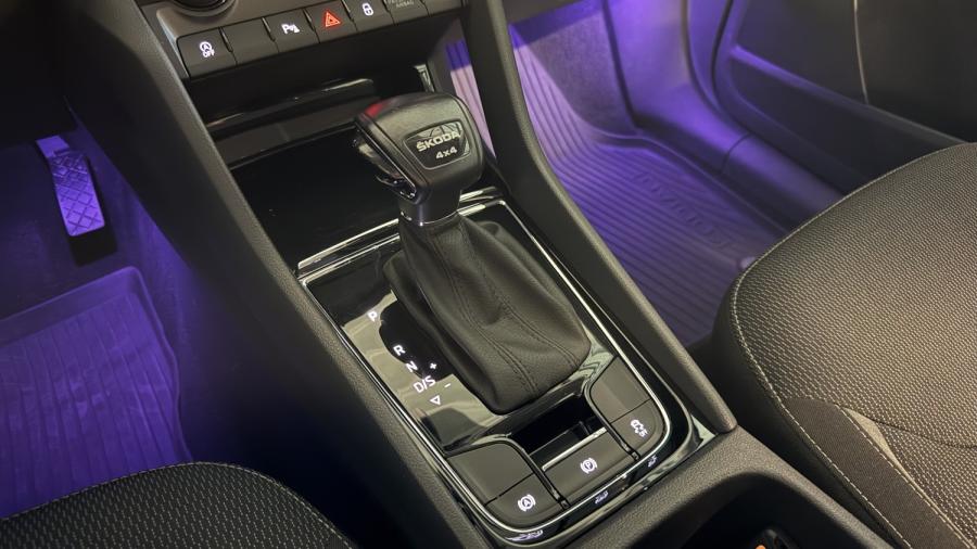 Blue Skoda Kodiaq 2023 in Riga, with an engine capacity of 2.00 L and mileage of 62 thousand km for 2790000 €, photo 21 on AUTOMOTO.COM.LV
