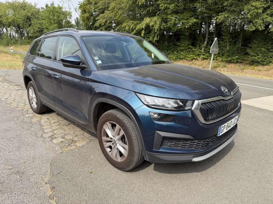 Blue Skoda Kodiaq 2023 in Taurage, with an engine capacity of 2.00 L and mileage of 317 thousand km for 17900 €, photo 4 on AUTOMOTO.COM.LV
