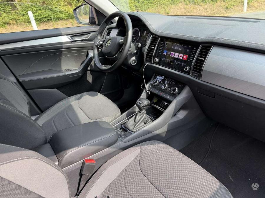 Blue Skoda Kodiaq 2023 in Taurage, with an engine capacity of 2.00 L and mileage of 317 thousand km for 17900 €, photo 12 on AUTOMOTO.COM.LV