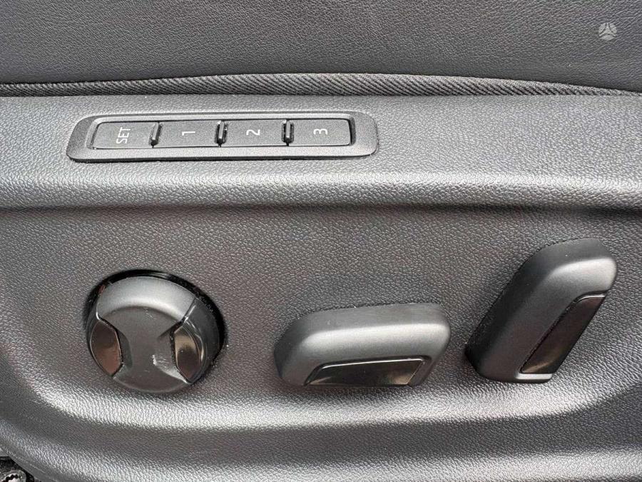 Zils Skoda Kodiaq 2023 Viļņa, ar dzinēja tilpumu 1.97 L un nobraukumu 216 tūkst. km par 25100 €, foto 12 vietnē AUTOMOTO.COM.LV