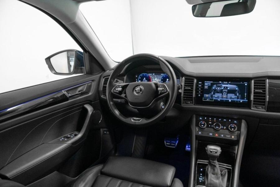 Blue Skoda Kodiaq 2023 in Vilnius, with an engine capacity of 2.00 L and mileage of 148 thousand km for 31950 €, photo 11 on AUTOMOTO.COM.LV