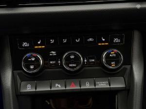 Синий Шкода Kodiaq 2023 в Вильнюс, объемом двигателя 1.98 л и пробегом 95 тыс. км за 34350 €, фото 21 на AUTOMOTO.COM.LV