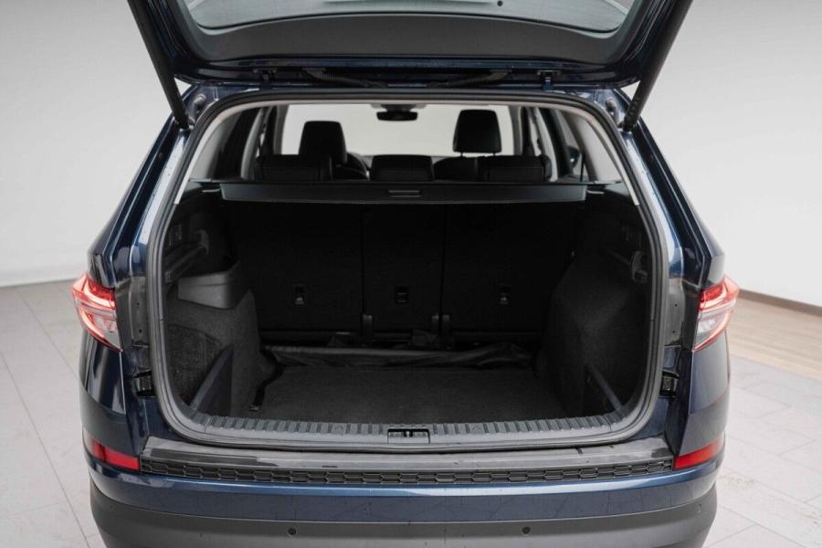 Синий Шкода Kodiaq 2023 в Пеэтри, объемом двигателя 2.00 л и пробегом 135 тыс. км за 26450 €, фото 26 на AUTOMOTO.COM.LV