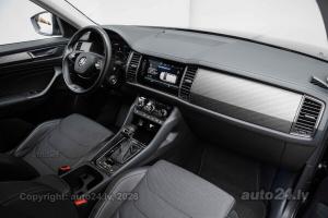 Синий Шкода Kodiaq 2023 в Таллин, объемом двигателя 2.00 л и пробегом 135 тыс. км за 26450 €, фото 9 на AUTOMOTO.COM.LV