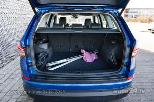 Blue Skoda Kodiaq 2024 in Riga, with an engine capacity of 2.00 L and mileage of 43 thousand km for 34741 €, photo 22 on AUTOMOTO.COM.LV