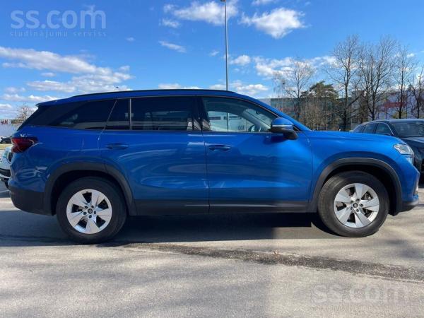 Zils Skoda Kodiaq 2025 Rīga, ar dzinēja tilpumu 1.50 L un nobraukumu 27 tūkst. km par 30900 €, foto 7 vietnē AUTOMOTO.COM.LV