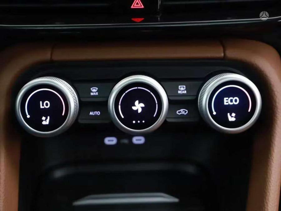 Zils Skoda Kodiaq 2025 Viļņa, ar dzinēja tilpumu 1.50 L un nobraukumu 40 tūkst. km par 44000 €, foto 13 vietnē AUTOMOTO.COM.LV