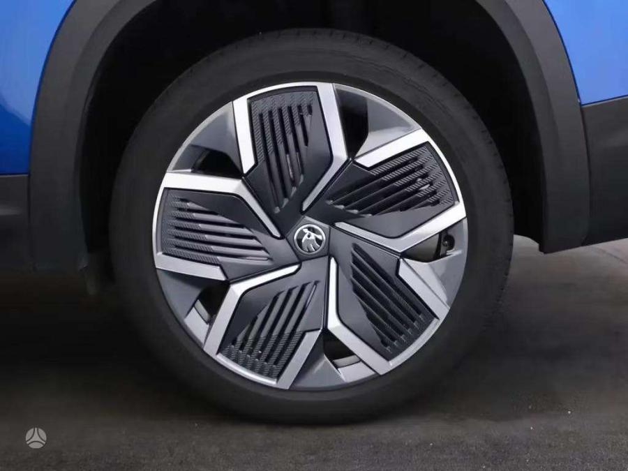 Zils Skoda Kodiaq 2025 Viļņa, ar dzinēja tilpumu 1.50 L un nobraukumu 40 tūkst. km par 44000 €, foto 24 vietnē AUTOMOTO.COM.LV
