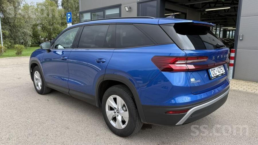 Синий Шкода Kodiaq 2025 в Рига, объемом двигателя 2.00 л и пробегом 34 тыс. км за 39900 €, фото 4 на AUTOMOTO.COM.LV