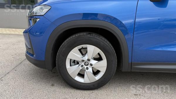 Skoda Kodiaq 2025 in Riga on AUTOMOTO.COM.LV Blue Skoda Kodiaq 2025 in Riga, with an engine capacity of 2.00 L and mileage of 34 thousand km for 39900 €, photo 10 on AUTOMOTO.COM.LV