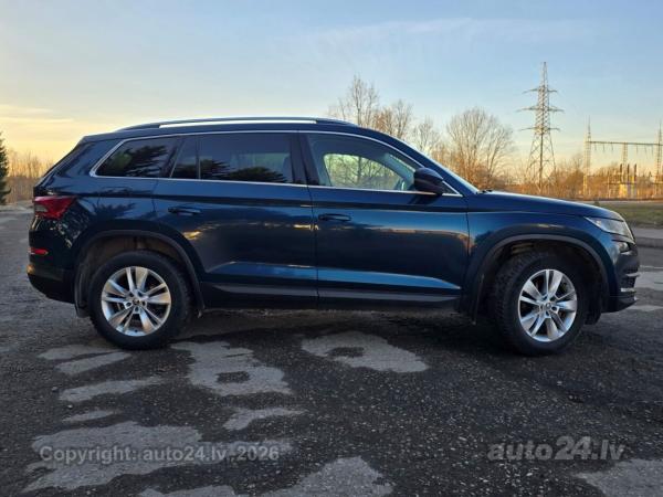 Zils Skoda Kodiaq 2017 Rapla, ar dzinēja tilpumu 2.00 L un nobraukumu 274 tūkst. km par 18600 €, foto 2 vietnē AUTOMOTO.COM.LV