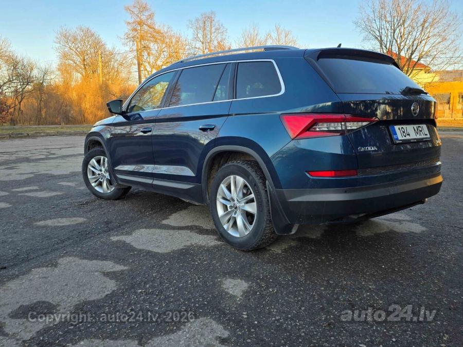 Zils Skoda Kodiaq 2017 Rapla, ar dzinēja tilpumu 2.00 L un nobraukumu 274 tūkst. km par 18600 €, foto 3 vietnē AUTOMOTO.COM.LV
