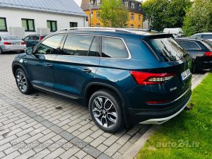 Синий Шкода Kodiaq 2018 в Таллин, объемом двигателя 2.00 л и пробегом 299 тыс. км за 16000 €, фото 8 на AUTOMOTO.COM.LV