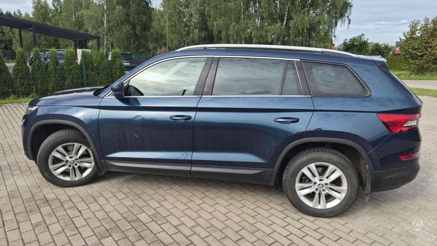 Blue Skoda Kodiaq 2018 in Vilnius, with an engine capacity of 1.98 L and mileage of 221 thousand km for 17900 €, photo 1 on AUTOMOTO.COM.LV