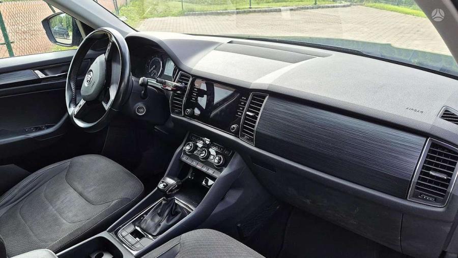 Blue Skoda Kodiaq 2018 in Vilnius, with an engine capacity of 1.98 L and mileage of 221 thousand km for 17900 €, photo 9 on AUTOMOTO.COM.LV