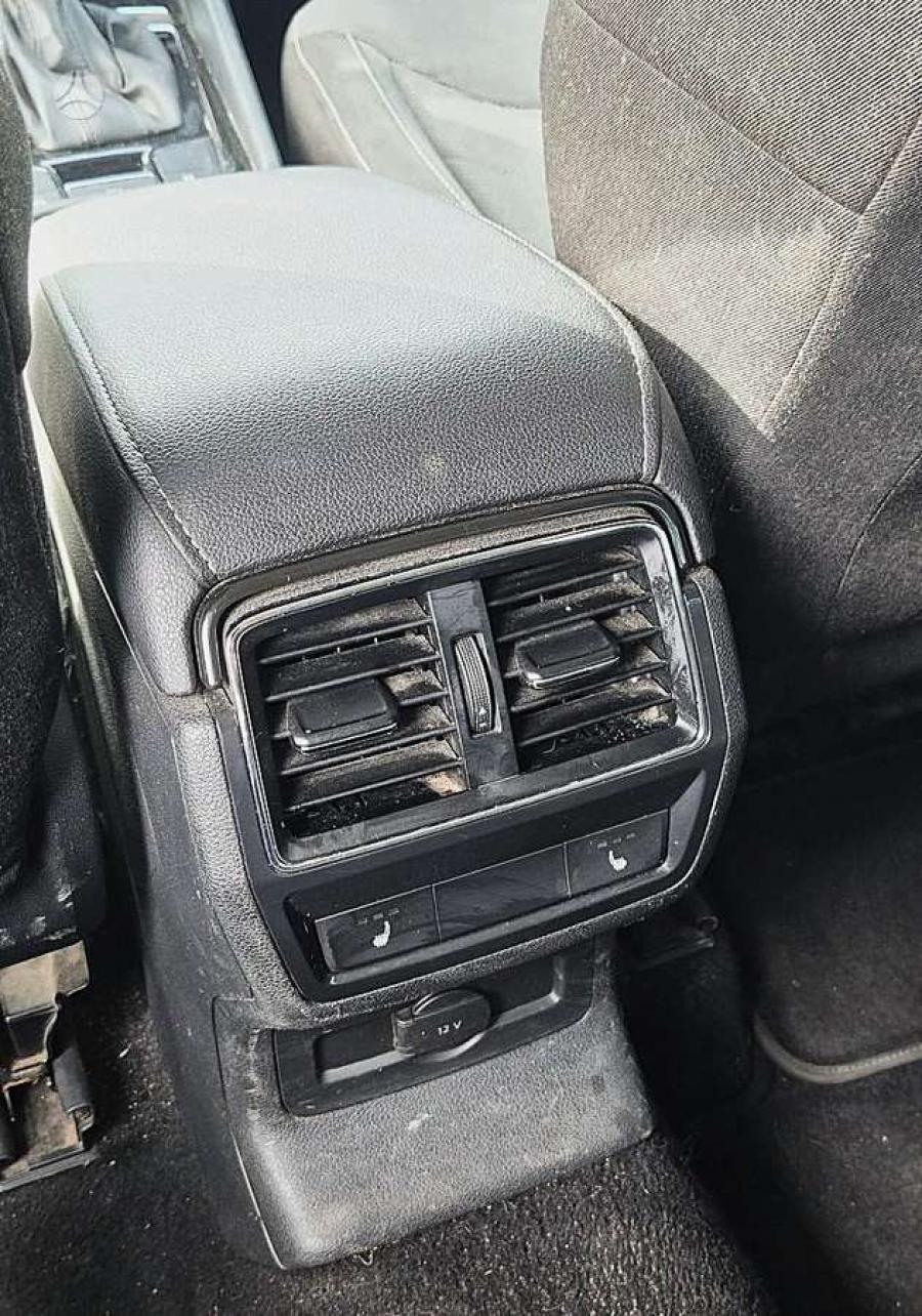 Blue Skoda Kodiaq 2018 in Vilnius, with an engine capacity of 1.98 L and mileage of 221 thousand km for 17900 €, photo 19 on AUTOMOTO.COM.LV
