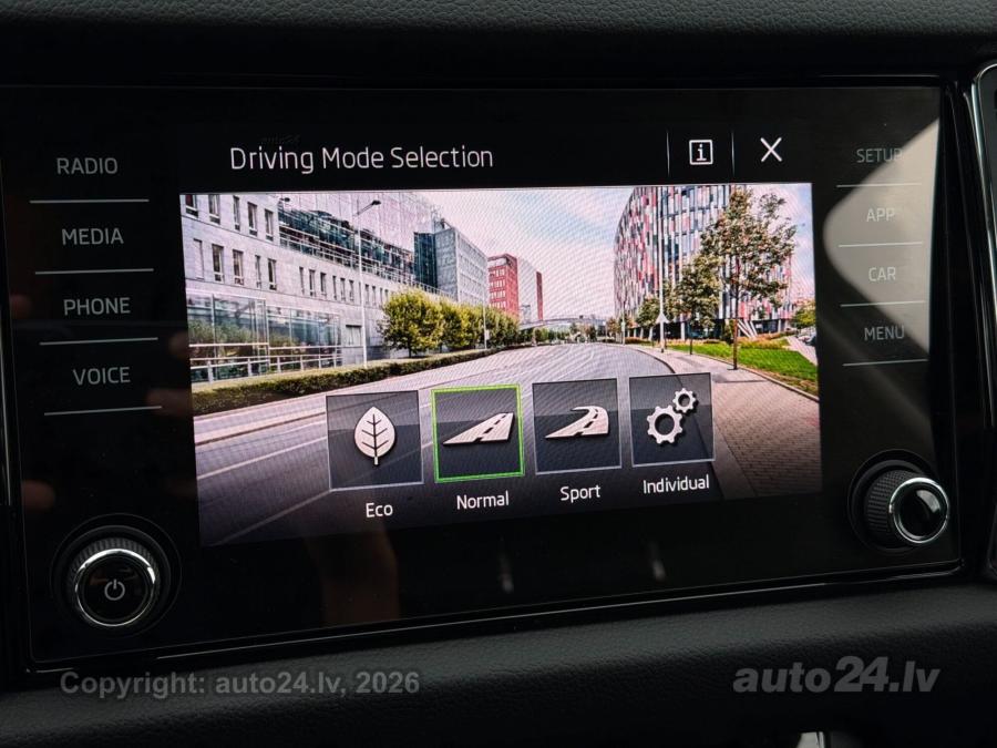 Zils Skoda Kodiaq 2018 Pērnava, ar dzinēja tilpumu 1.50 L un nobraukumu 73 tūkst. km par 22900 €, foto 13 vietnē AUTOMOTO.COM.LV