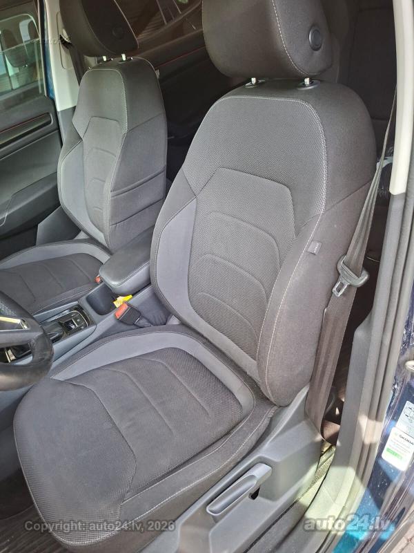 Blue Skoda Kodiaq 2019 in Tallinn, with an engine capacity of 1.50 L and mileage of 180 thousand km for 16999 €, photo 10 on AUTOMOTO.COM.LV
