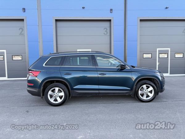 Blue Skoda Kodiaq 2021 in Tartu, with an engine capacity of 1.50 L and mileage of 105 thousand km for 18990 €, photo 5 on AUTOMOTO.COM.LV