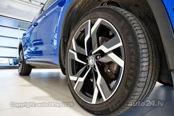 Blue Skoda Kodiaq 2022 in Tallinn, with an engine capacity of 2.00 L and mileage of 119 thousand km for 32900 €, photo 6 on AUTOMOTO.COM.LV