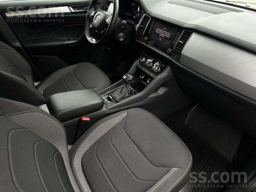 Синий Шкода Kodiaq 2023 в Рига, объемом двигателя 1.50 л и пробегом 49 тыс. км за 27950 €, фото 18 на AUTOMOTO.COM.LV