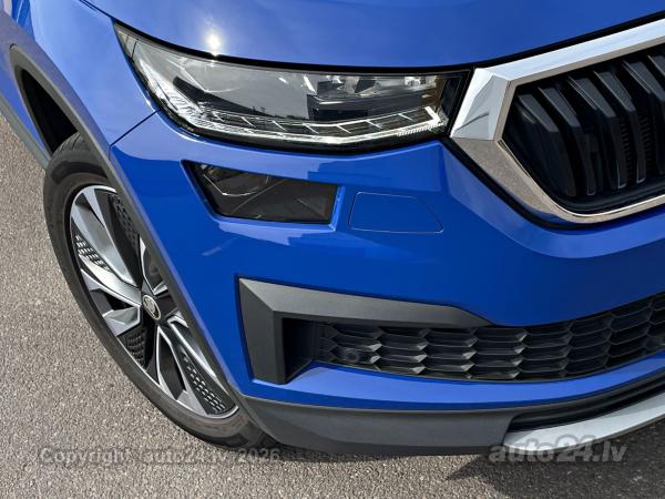 Синий Шкода Kodiaq 2023 в Таллин, объемом двигателя 2.00 л и пробегом 119 тыс. км за 28500 €, фото 10 на AUTOMOTO.COM.LV