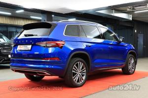 Синий Шкода Kodiaq 2023 в Таллин, объемом двигателя 2.00 л и пробегом 120 тыс. км за 33995 €, фото 3 на AUTOMOTO.COM.LV