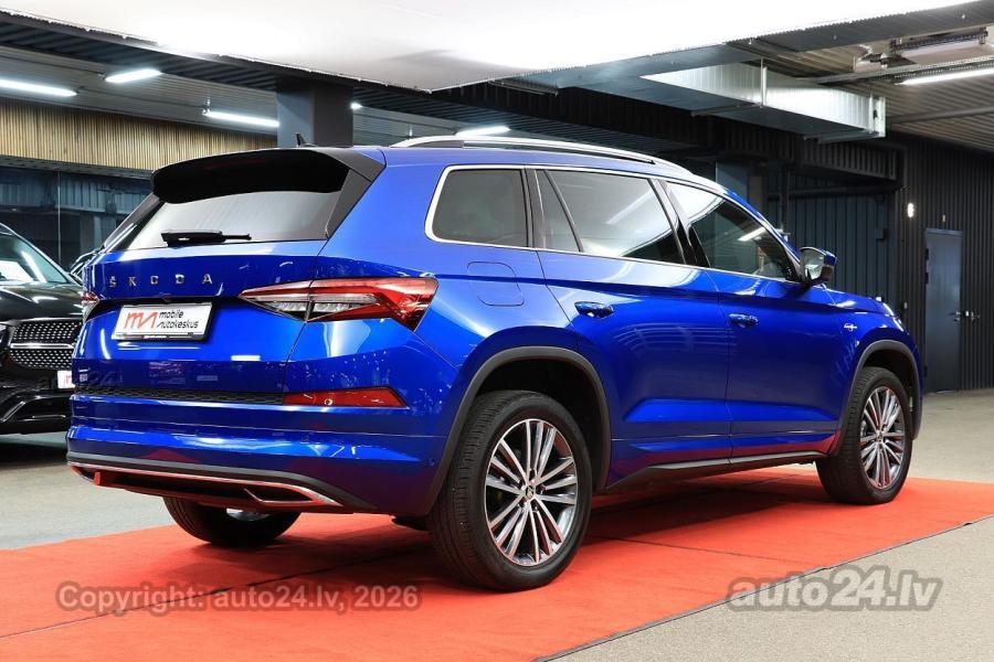 Синий Шкода Kodiaq 2023 в Таллин, объемом двигателя 2.00 л и пробегом 120 тыс. км за 33995 €, фото 3 на AUTOMOTO.COM.LV