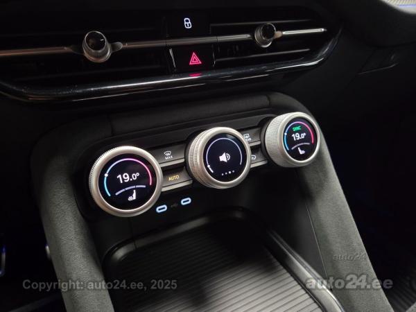 Zils Skoda Kodiaq 2024 Tallina, ar dzinēja tilpumu 2.00 L un nobraukumu 20 tūkst. km par 46900 €, foto 11 vietnē AUTOMOTO.COM.LV
