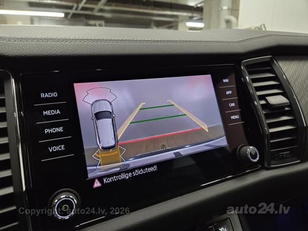 Zils Skoda Kodiaq 2024 Tallina, ar dzinēja tilpumu 2.00 L un nobraukumu 30 tūkst. km par 38900 €, foto 10 vietnē AUTOMOTO.COM.LV