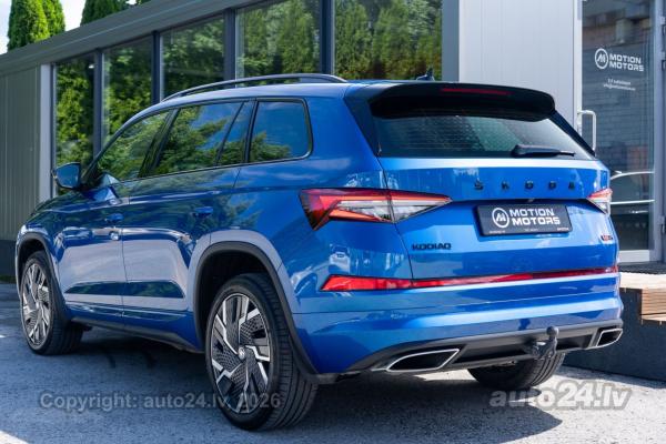 Синий Шкода Kodiaq 2024 в Таллин, объемом двигателя 2.00 л и пробегом 16 тыс. км за 38900 €, фото 2 на AUTOMOTO.COM.LV