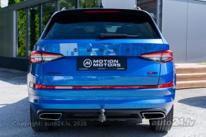 Zils Skoda Kodiaq 2024 Tallina, ar dzinēja tilpumu 2.00 L un nobraukumu 16 tūkst. km par 38900 €, foto 5 vietnē AUTOMOTO.COM.LV