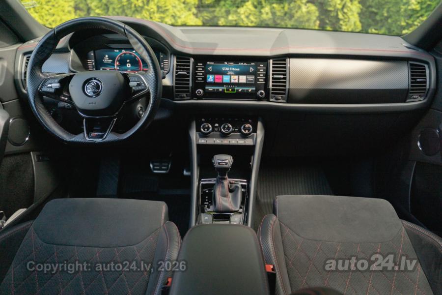 Zils Skoda Kodiaq 2024 Tallina, ar dzinēja tilpumu 2.00 L un nobraukumu 16 tūkst. km par 38900 €, foto 9 vietnē AUTOMOTO.COM.LV