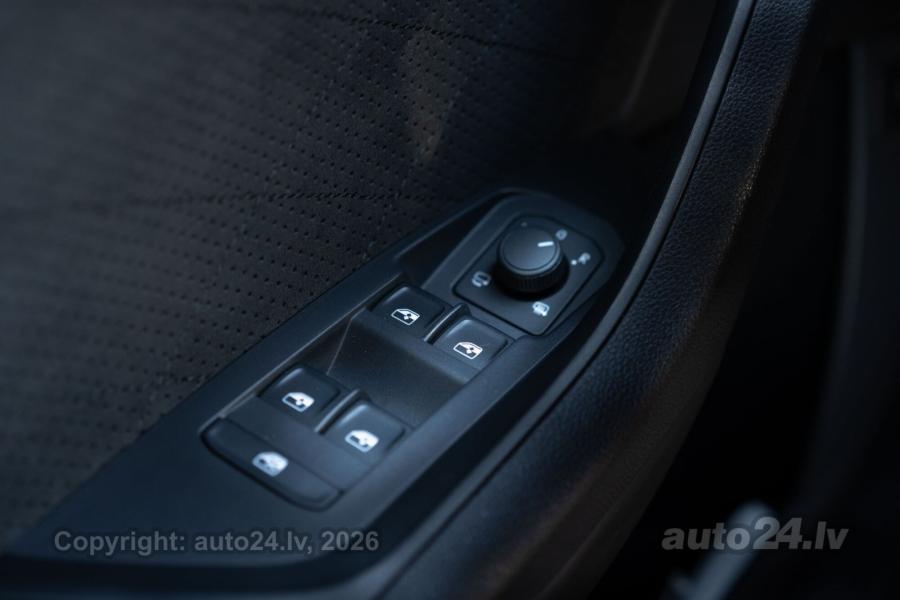 Zils Skoda Kodiaq 2024 Tallina, ar dzinēja tilpumu 2.00 L un nobraukumu 16 tūkst. km par 38900 €, foto 20 vietnē AUTOMOTO.COM.LV