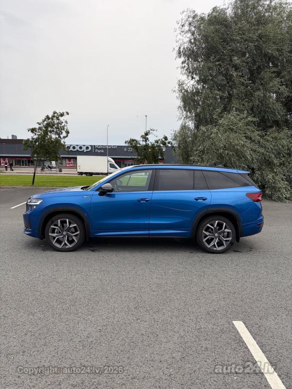 Zils Skoda Kodiaq 2024 Tallina, ar dzinēja tilpumu 1.50 L un nobraukumu 18 tūkst. km par 36900 €, foto 9 vietnē AUTOMOTO.COM.LV