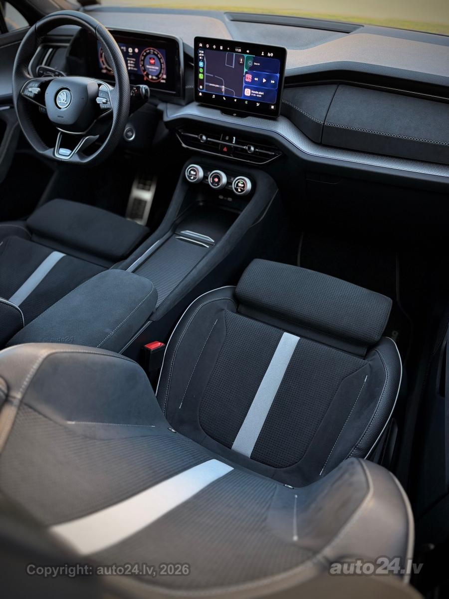 Zils Skoda Kodiaq 2024 Tallina, ar dzinēja tilpumu 1.50 L un nobraukumu 19 tūkst. km par 38900 €, foto 23 vietnē AUTOMOTO.COM.LV