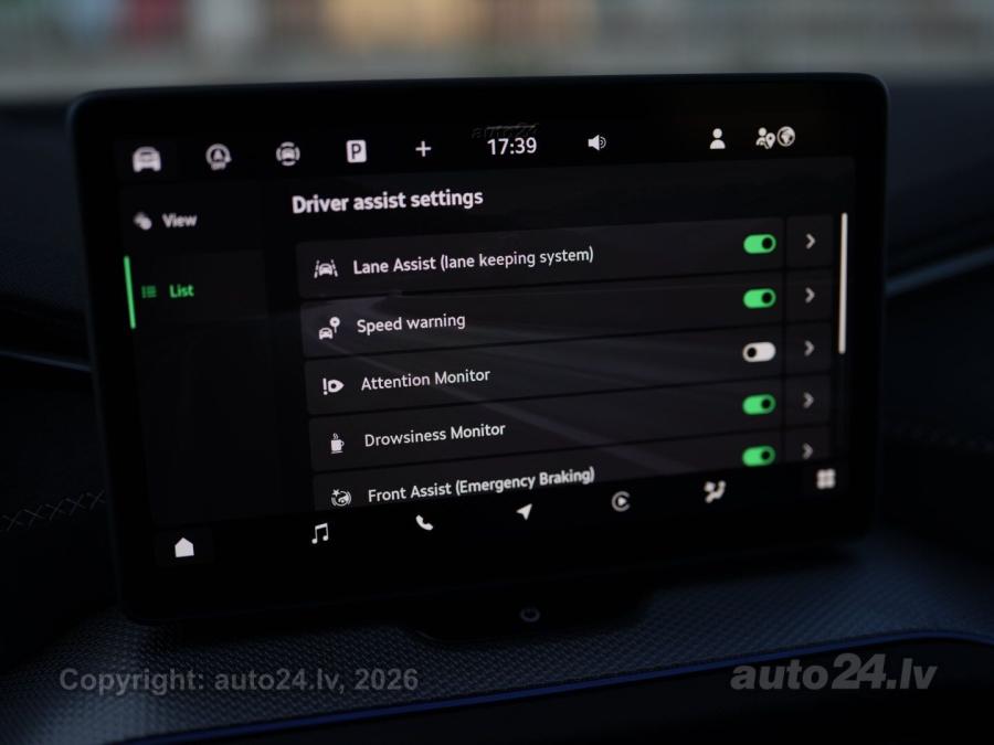 Zils Skoda Kodiaq 2024 Tallina, ar dzinēja tilpumu 1.50 L un nobraukumu 19 tūkst. km par 38900 €, foto 31 vietnē AUTOMOTO.COM.LV