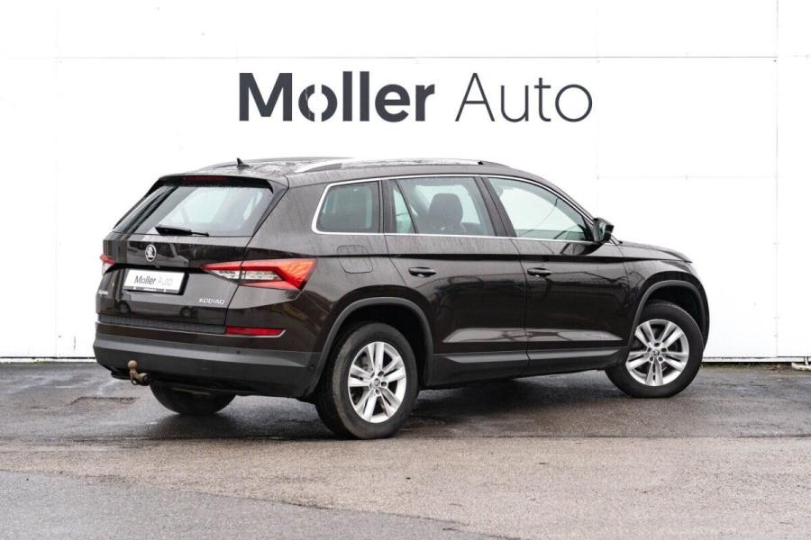 Brūns Skoda Kodiaq 2017 Rīga, ar dzinēja tilpumu 2.00 L un nobraukumu 229 tūkst. km par 19000 €, foto 4 vietnē AUTOMOTO.COM.LV