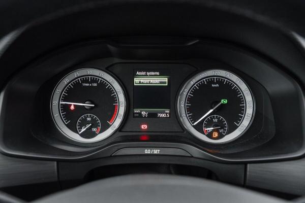 Brown Skoda Kodiaq 2017 in Riga, with an engine capacity of 2.00 L and mileage of 229 thousand km for 19000 €, photo 11 on AUTOMOTO.COM.LV