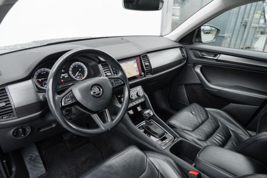 Brūns Skoda Kodiaq 2017 Rīga, ar dzinēja tilpumu 2.00 L un nobraukumu 229 tūkst. km par 19000 €, foto 21 vietnē AUTOMOTO.COM.LV