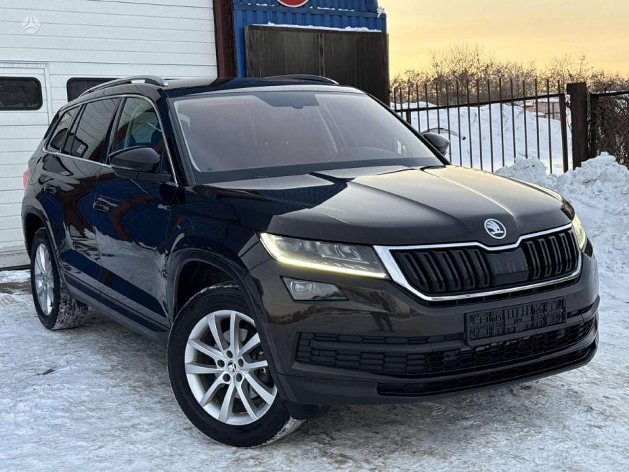 Brown Skoda Kodiaq 2017 in Prienai, with an engine capacity of 1.97 L and mileage of 286 thousand km for 13950 €, photo 1 on AUTOMOTO.COM.LV