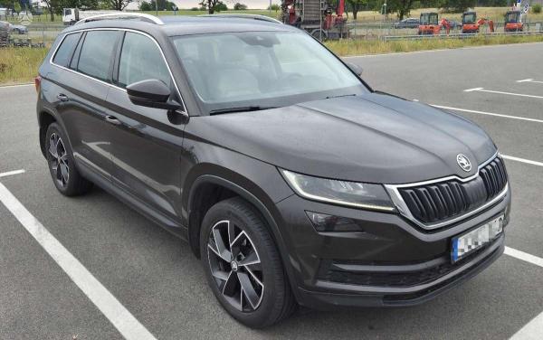 Brown Skoda Kodiaq 2017 in Vilnius, with an engine capacity of 1.97 L and mileage of 274 thousand km for 17400 €, photo 3 on AUTOMOTO.COM.LV