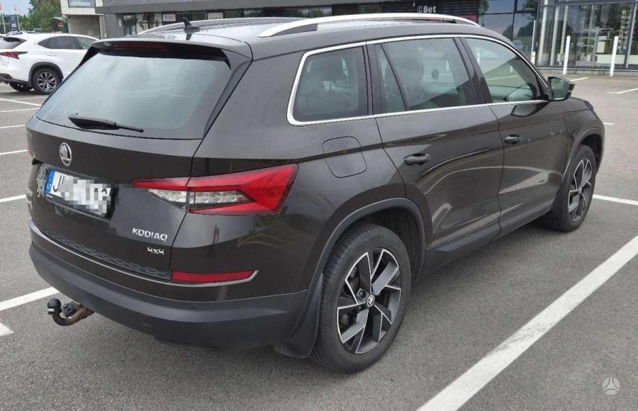 Коричневый Шкода Kodiaq 2017 в Вильнюс, объемом двигателя 1.97 л и пробегом 274 тыс. км за 17400 €, фото 5 на AUTOMOTO.COM.LV