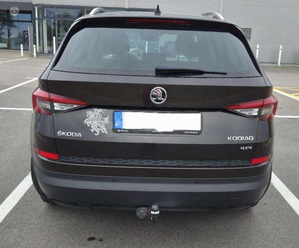 Brown Skoda Kodiaq 2017 in Vilnius, with an engine capacity of 1.97 L and mileage of 274 thousand km for 17400 €, photo 5 on AUTOMOTO.COM.LV