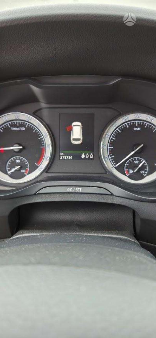 Brown Skoda Kodiaq 2017 in Vilnius, with an engine capacity of 1.97 L and mileage of 274 thousand km for 17400 €, photo 7 on AUTOMOTO.COM.LV