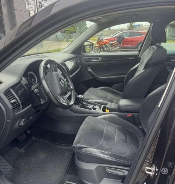 Brūns Skoda Kodiaq 2017 Anykščiai, ar dzinēja tilpumu 1.40 L un nobraukumu 103 tūkst. km par 17900 €, foto 5 vietnē AUTOMOTO.COM.LV