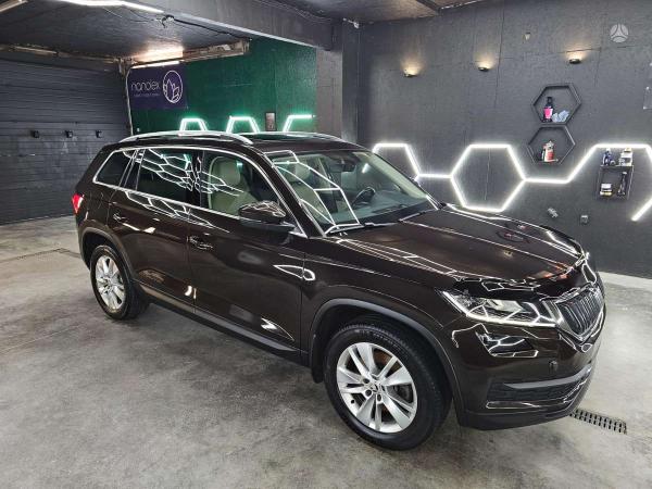 Brown Skoda Kodiaq 2017 in Mazeikiai, with an engine capacity of 1.97 L and mileage of 240 thousand km for 17750 €, photo 1 on AUTOMOTO.COM.LV